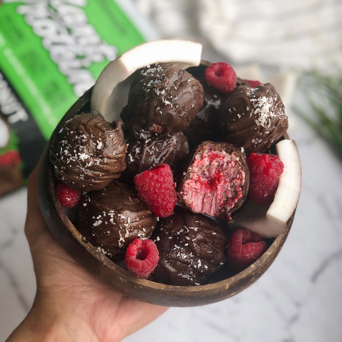 Raspberry Coconut Protein Bliss Balls – Coconut Bowls